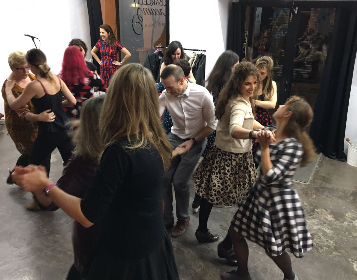 Ron Barceló Cream revive el baile Swing entre influencers - Varma